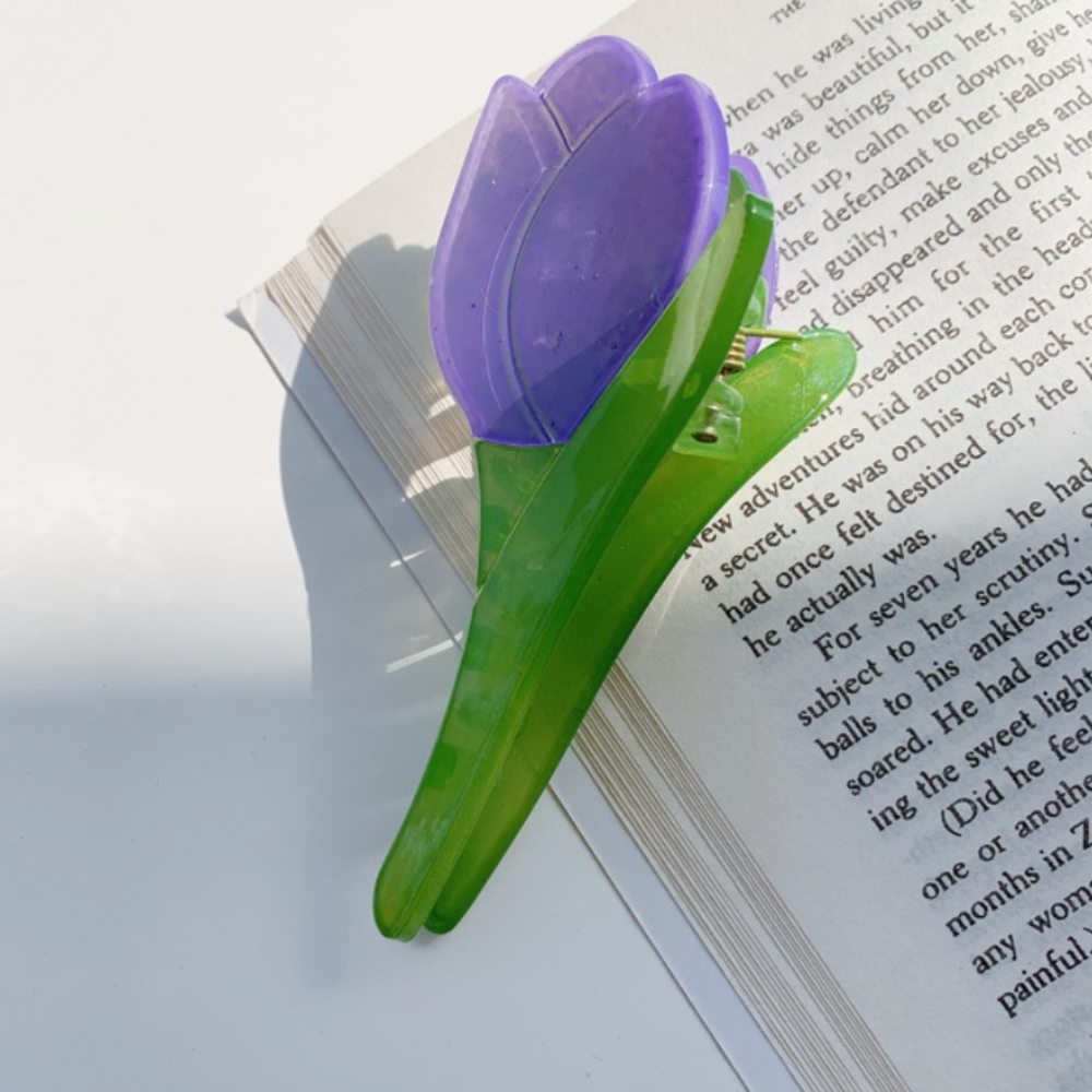 Tulip Hair Claw – Dots & Loops